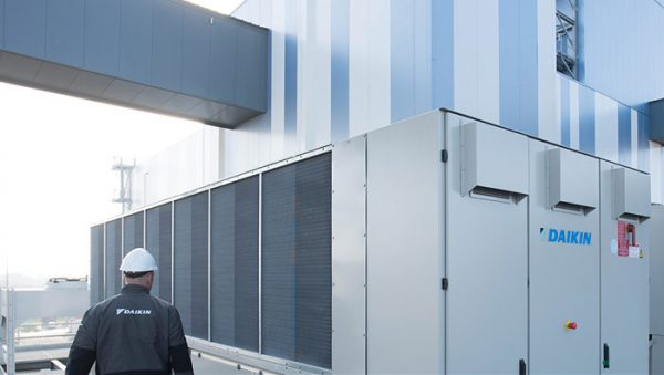 Chiller Rooftop AHU Ventilation Air Conditioner Air Curtain Daikin ...